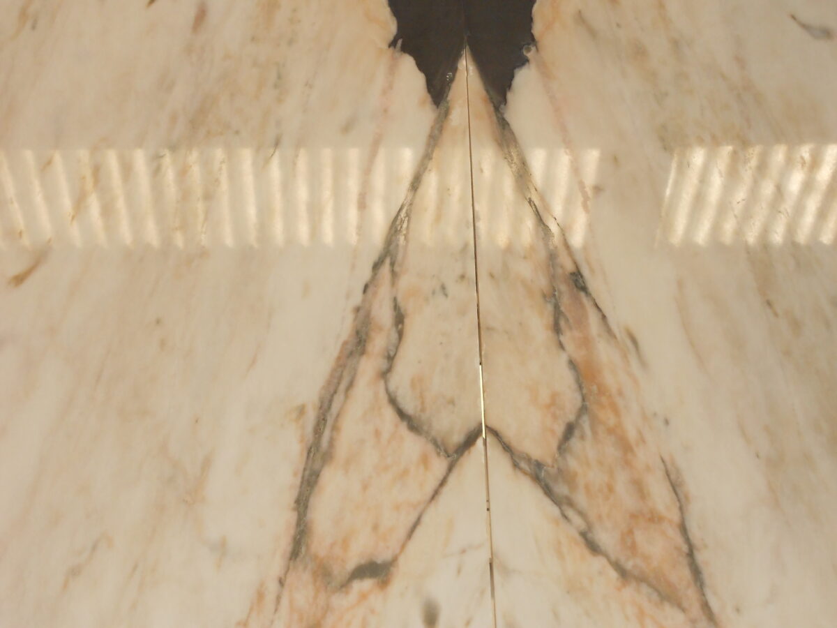 Mármore Estremoz Raiado | Cooperativa dos Pedreiros